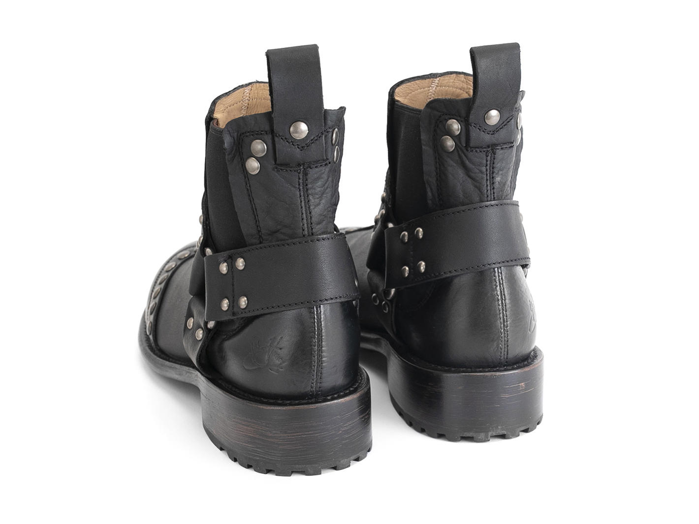 Dewey - Black | Studded chelsea boot | Fluevog Shoes