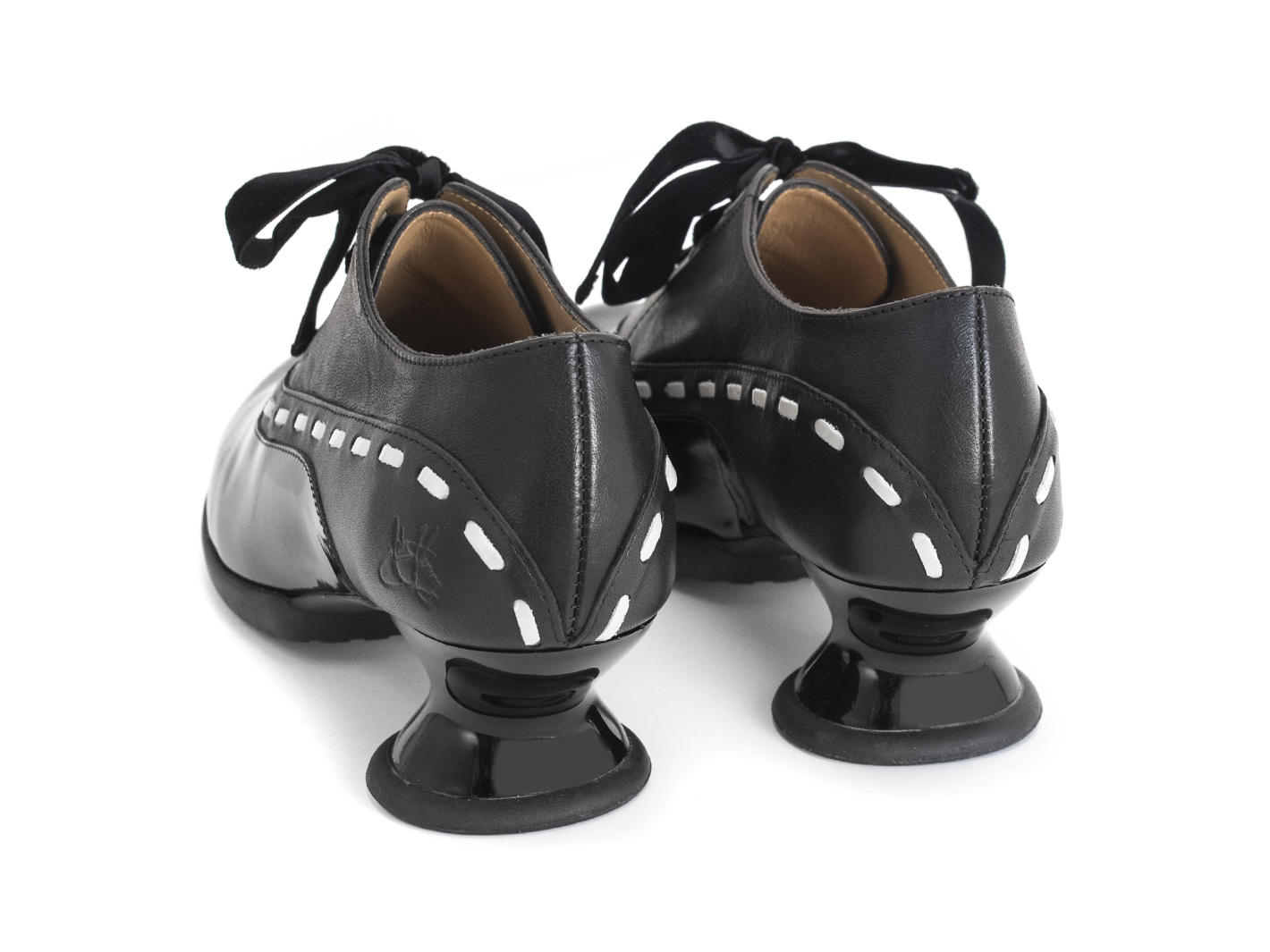 Peacemaker - Black | Lace-up shoe with stitching | Fluevog Shoes