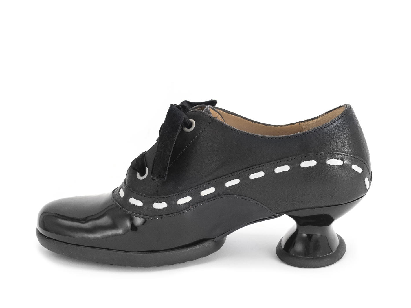 Peacemaker - Black | Lace-up shoe with stitching | Fluevog Shoes