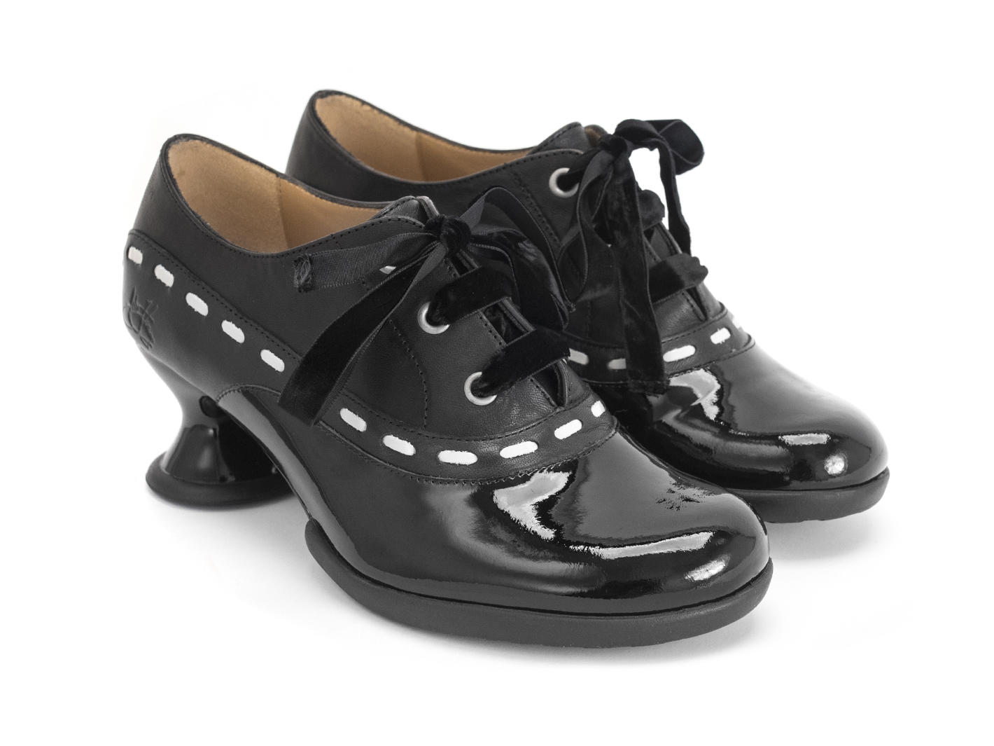 Peacemaker - Black | Lace-up shoe with stitching | Fluevog Shoes
